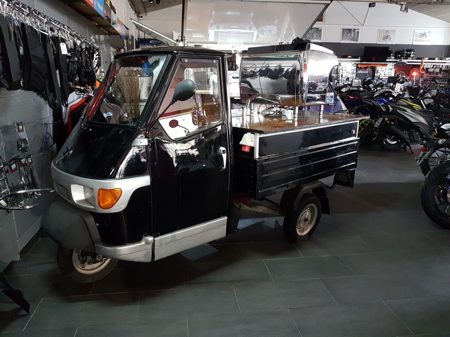 APE 50 Basic Kaffeemobil – Schira-Mobil